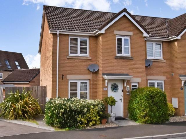 3 bedroom end of terrace house for sale