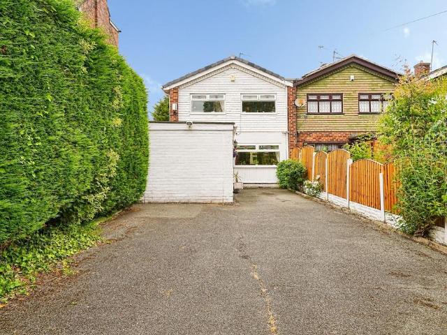 3 bedroom end of terrace house for sale