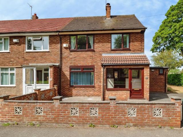 3 bedroom end of terrace house for sale