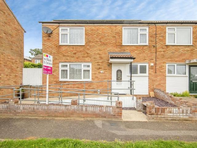 3 bedroom end of terrace house for sale