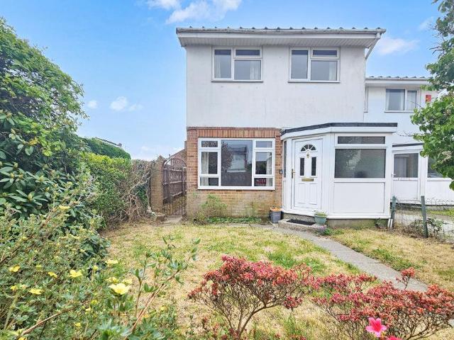 3 bedroom end of terrace house for sale