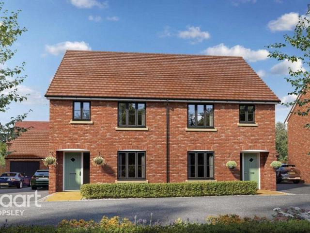 3 bedroom end of terrace house for sale