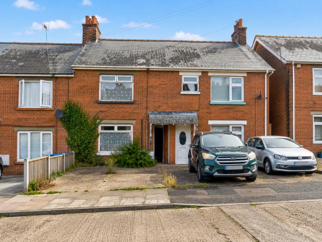 3 bedroom end of terrace house for sale