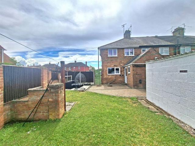 3 bedroom end of terrace house for sale