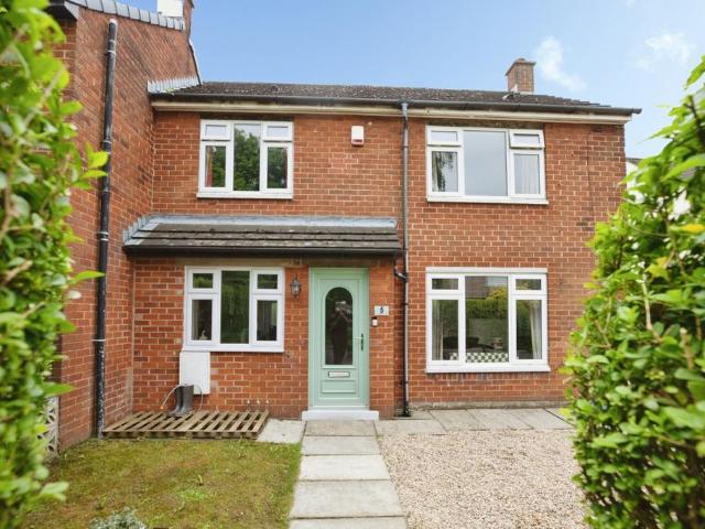 3 bedroom end of terrace house for sale