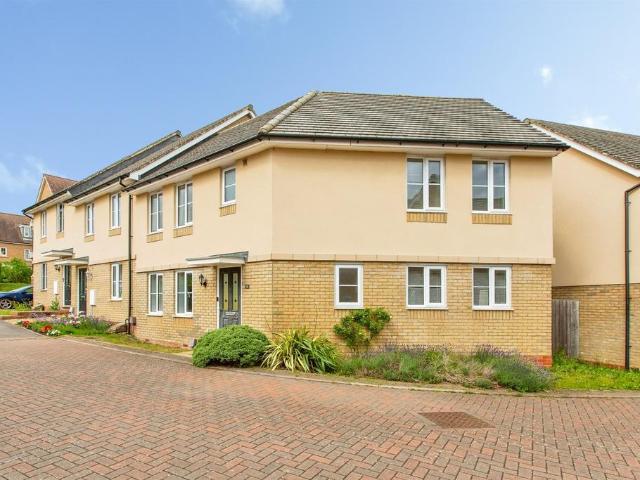 3 bedroom end of terrace house for sale
