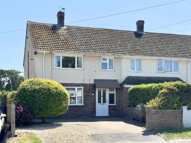 3 bedroom end of terrace house for sale