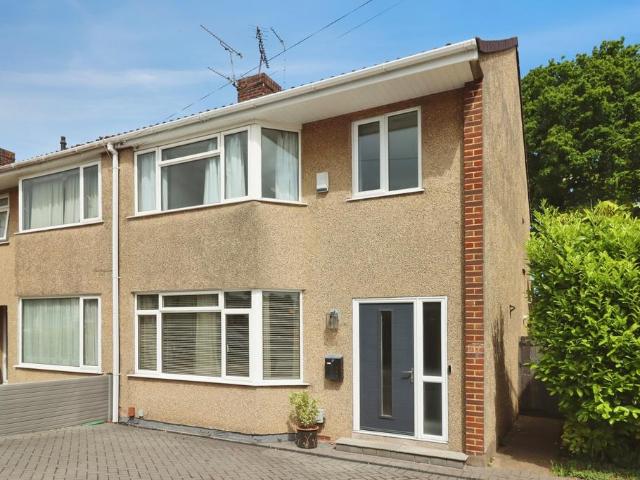 3 bedroom end of terrace house for sale