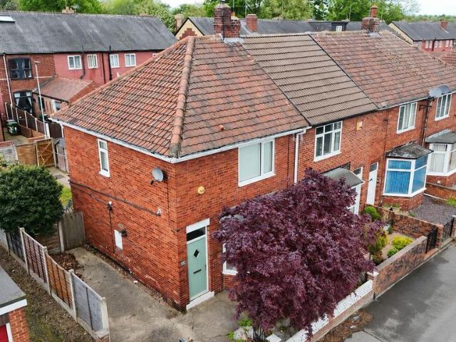 3 bedroom end of terrace house for sale