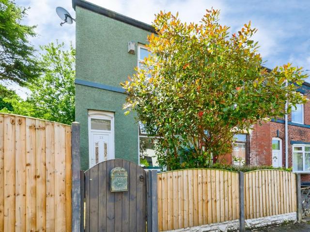 3 bedroom end of terrace house for sale