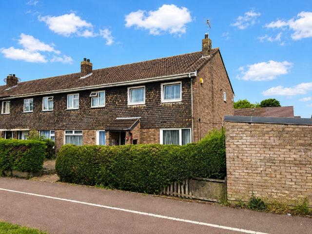 3 bedroom end of terrace house for sale