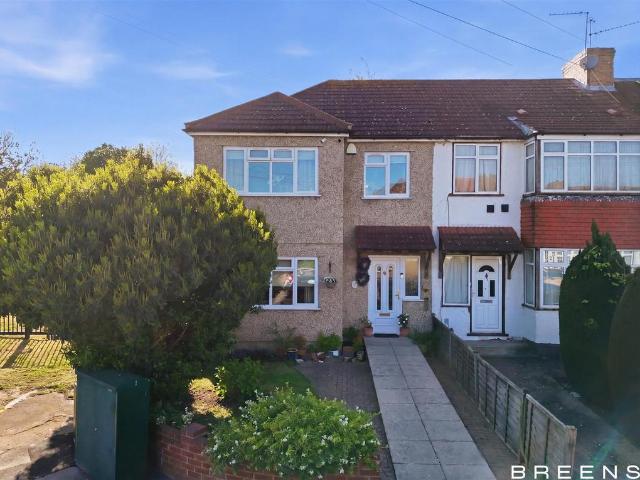 3 bedroom end of terrace house for sale