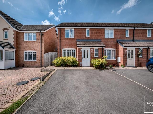 3 bedroom end of terrace house for sale