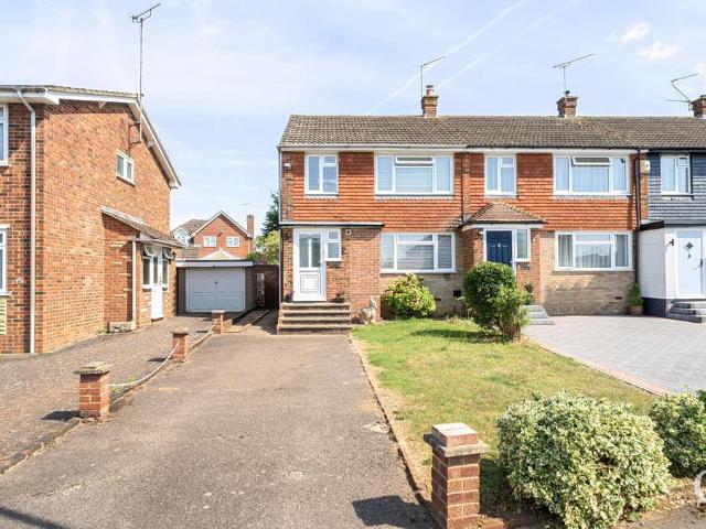 3 bedroom end of terrace house for sale