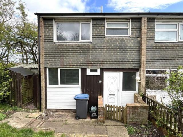 3 bedroom end of terrace house for sale