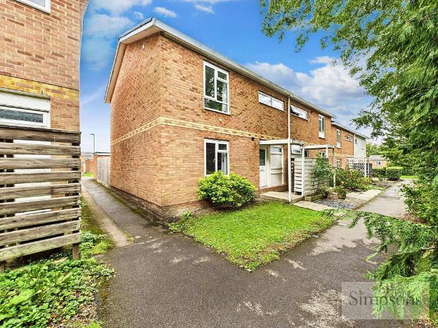 3 bedroom end of terrace house for sale