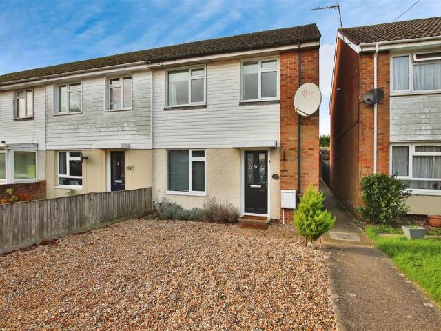3 bedroom end of terrace house for sale