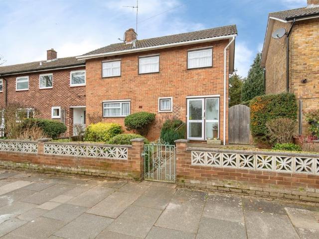 3 bedroom end of terrace house for sale