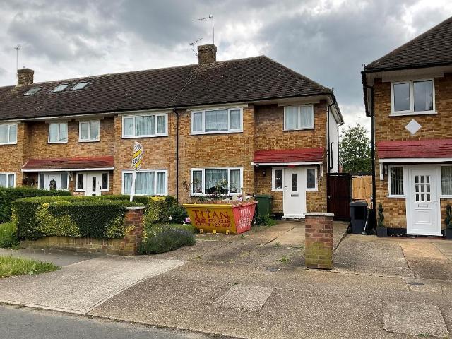 3 bedroom end of terrace house for sale