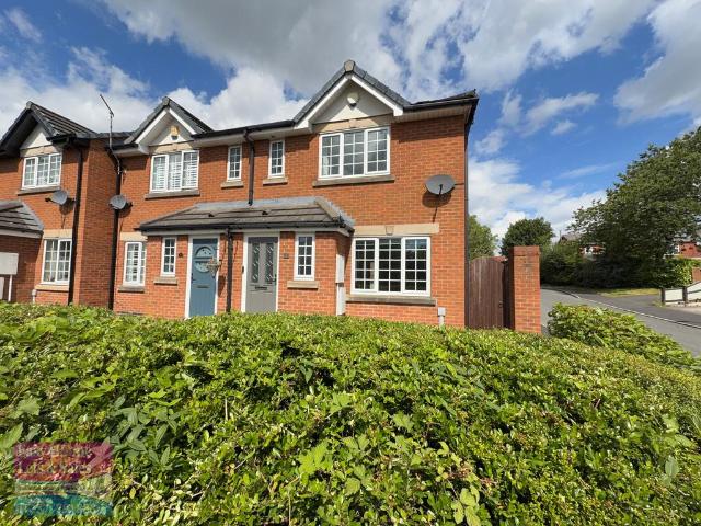 3 bedroom end of terrace house for sale
