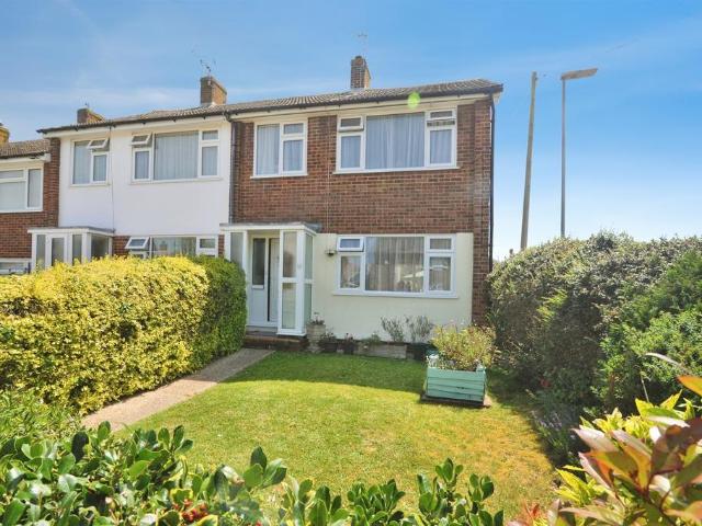3 bedroom end of terrace house for sale