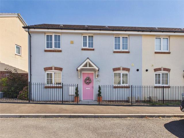 3 bedroom end of terrace house for sale