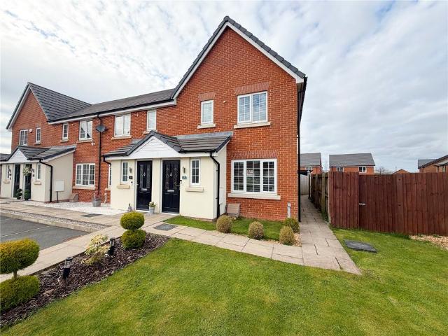 3 bedroom end of terrace house for sale