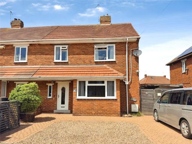 3 bedroom end of terrace house for sale