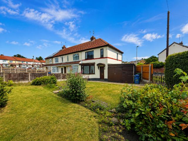 3 bedroom end of terrace house for sale