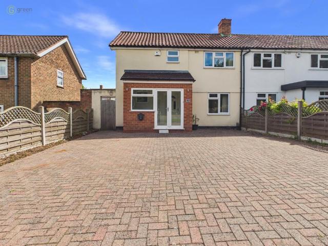 3 bedroom end of terrace house for sale