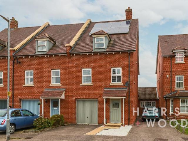 3 bedroom end of terrace house for sale