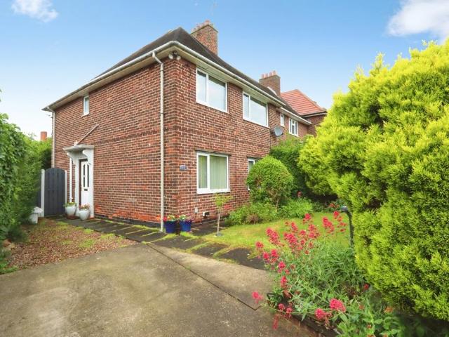 3 bedroom end of terrace house for sale