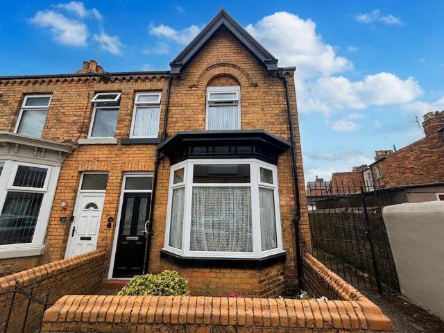 3 bedroom end of terrace house for sale