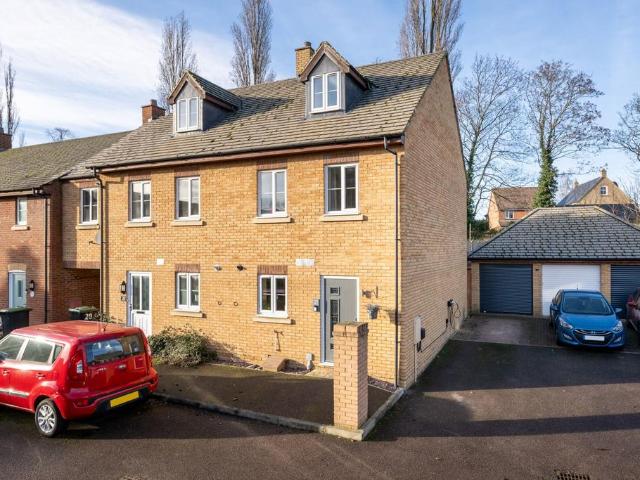 3 bedroom end of terrace house for sale