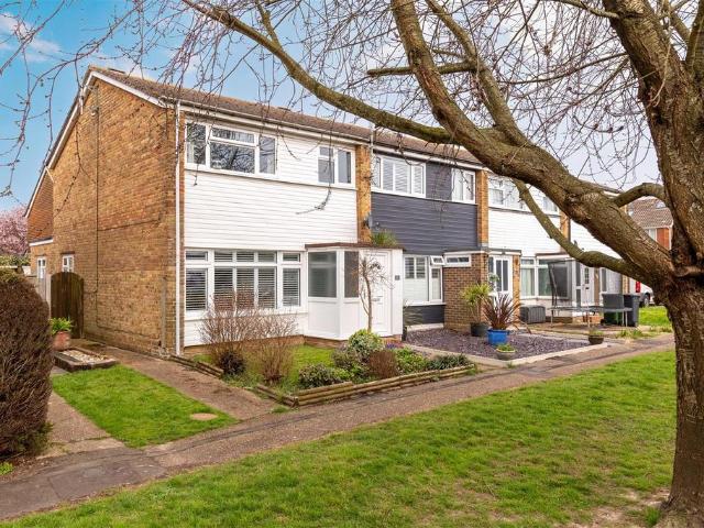 3 bedroom end of terrace house for sale