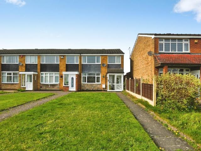 3 bedroom end of terrace house for sale