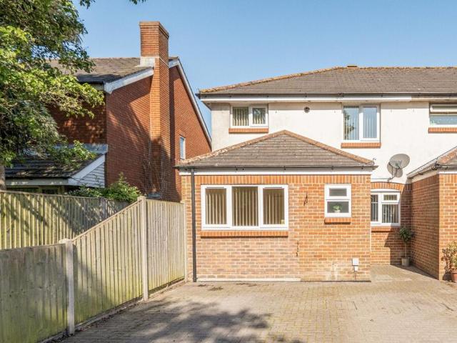 3 bedroom end of terrace house for sale