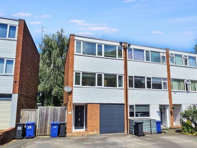 3 bedroom end of terrace house for sale
