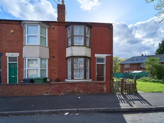 3 bedroom end of terrace house for sale