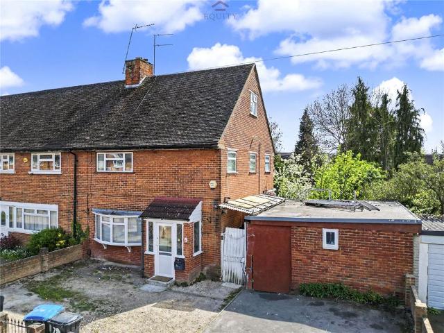 3 bedroom end of terrace house for sale