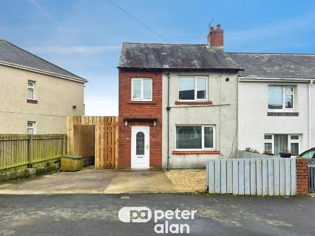 3 bedroom end of terrace house for sale