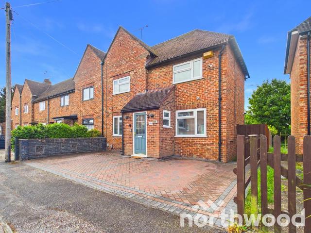 3 bedroom end of terrace house for sale