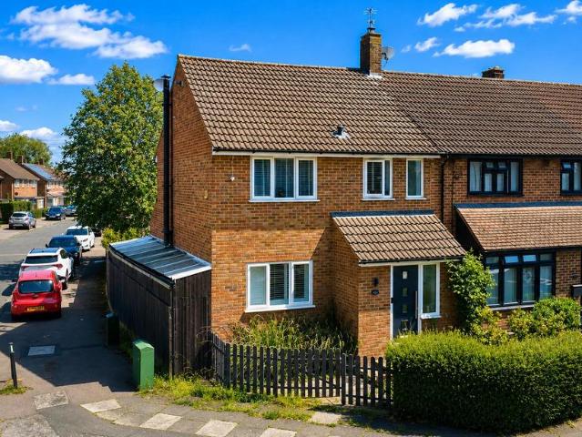 3 bedroom end of terrace house for sale