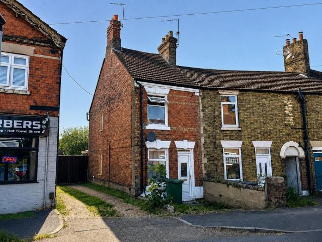 3 bedroom end of terrace house for sale