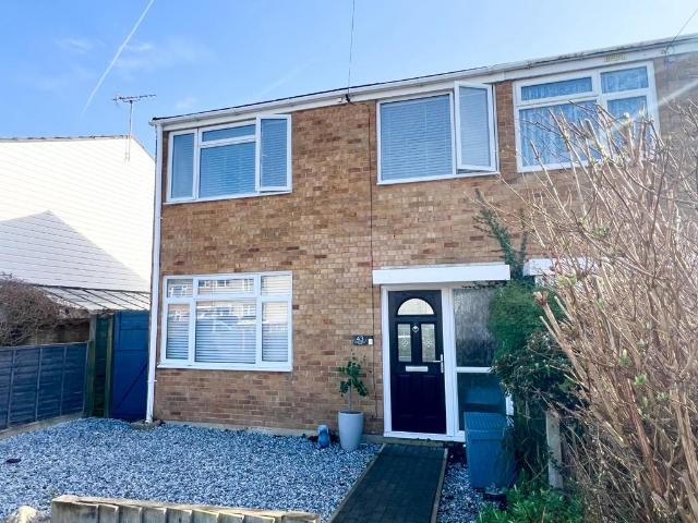 3 bedroom end of terrace house for sale