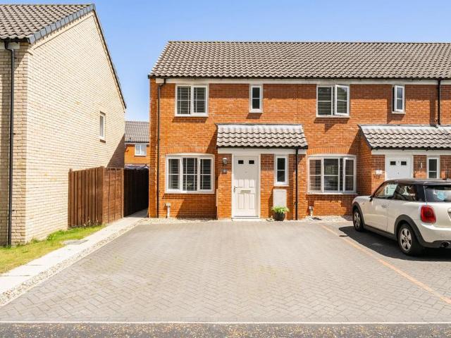 3 bedroom end of terrace house for sale