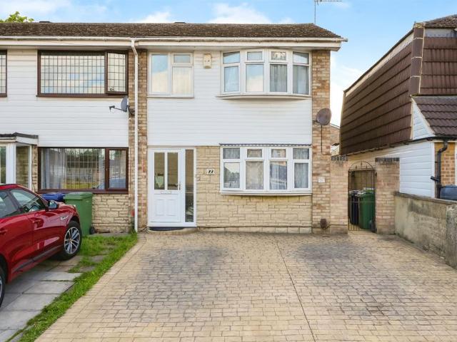 3 bedroom end of terrace house for sale