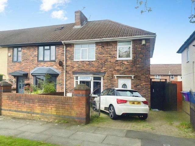 3 bedroom end of terrace house for sale