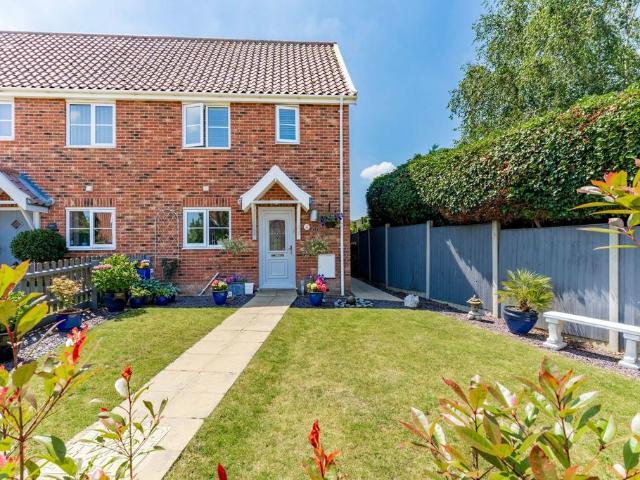 3 bedroom end of terrace house for sale