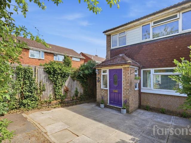 3 bedroom end of terrace house for sale
